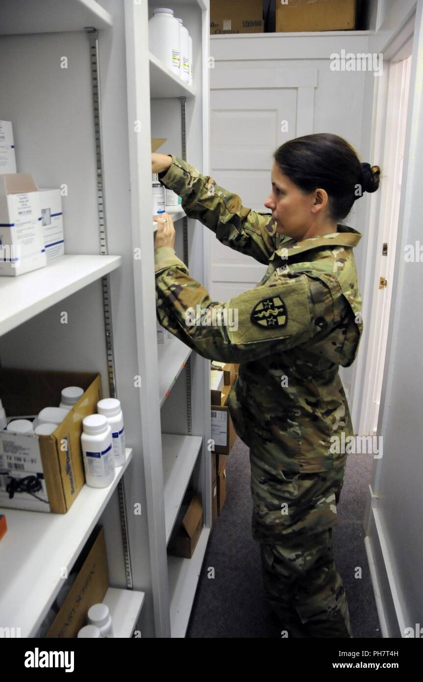 Sgt. Kelly Mahala, an Army Reserve medical logistics specialist ...