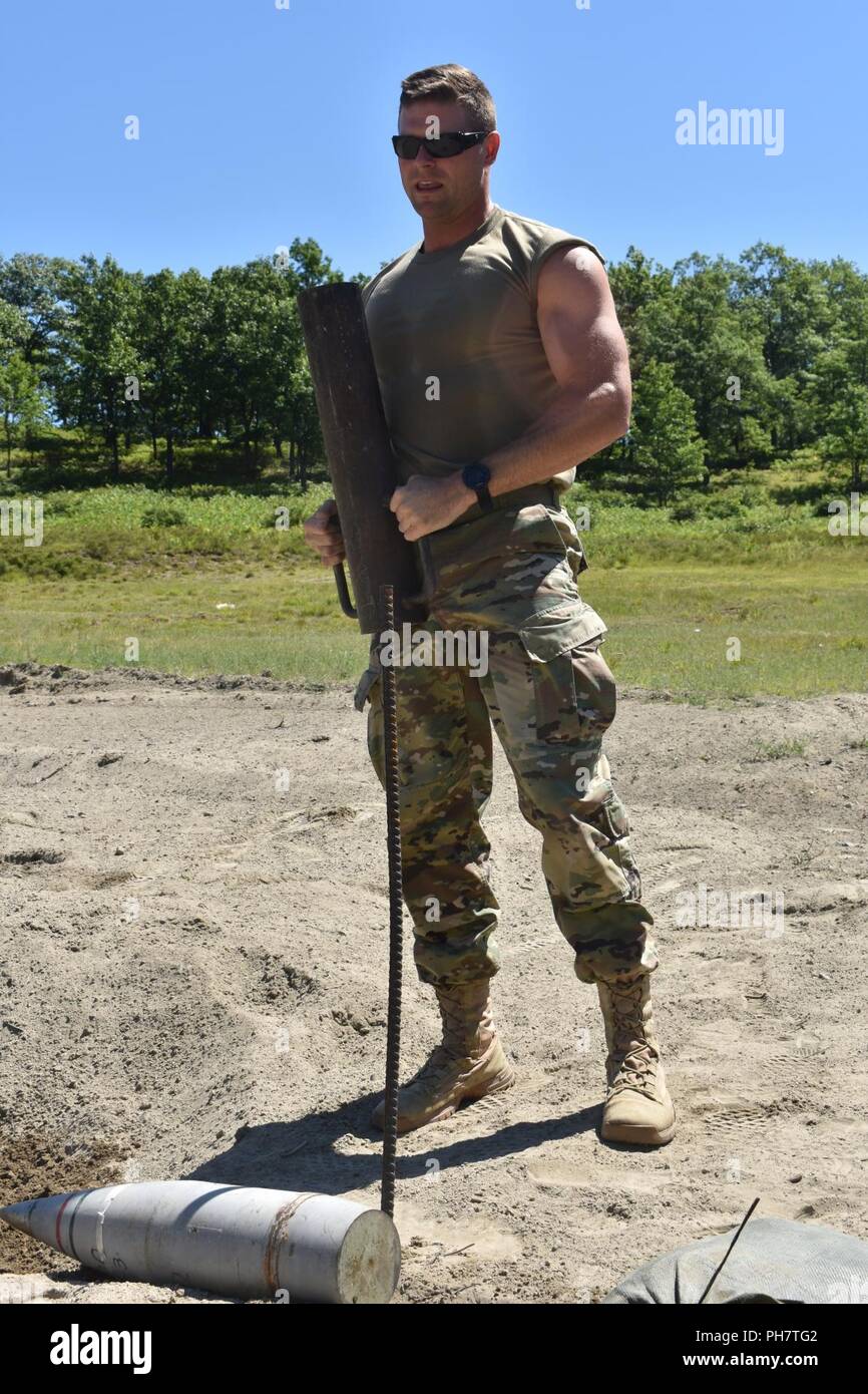 New York Army National Guard Lt. Jacob Gazaway, attached to the 501st ...