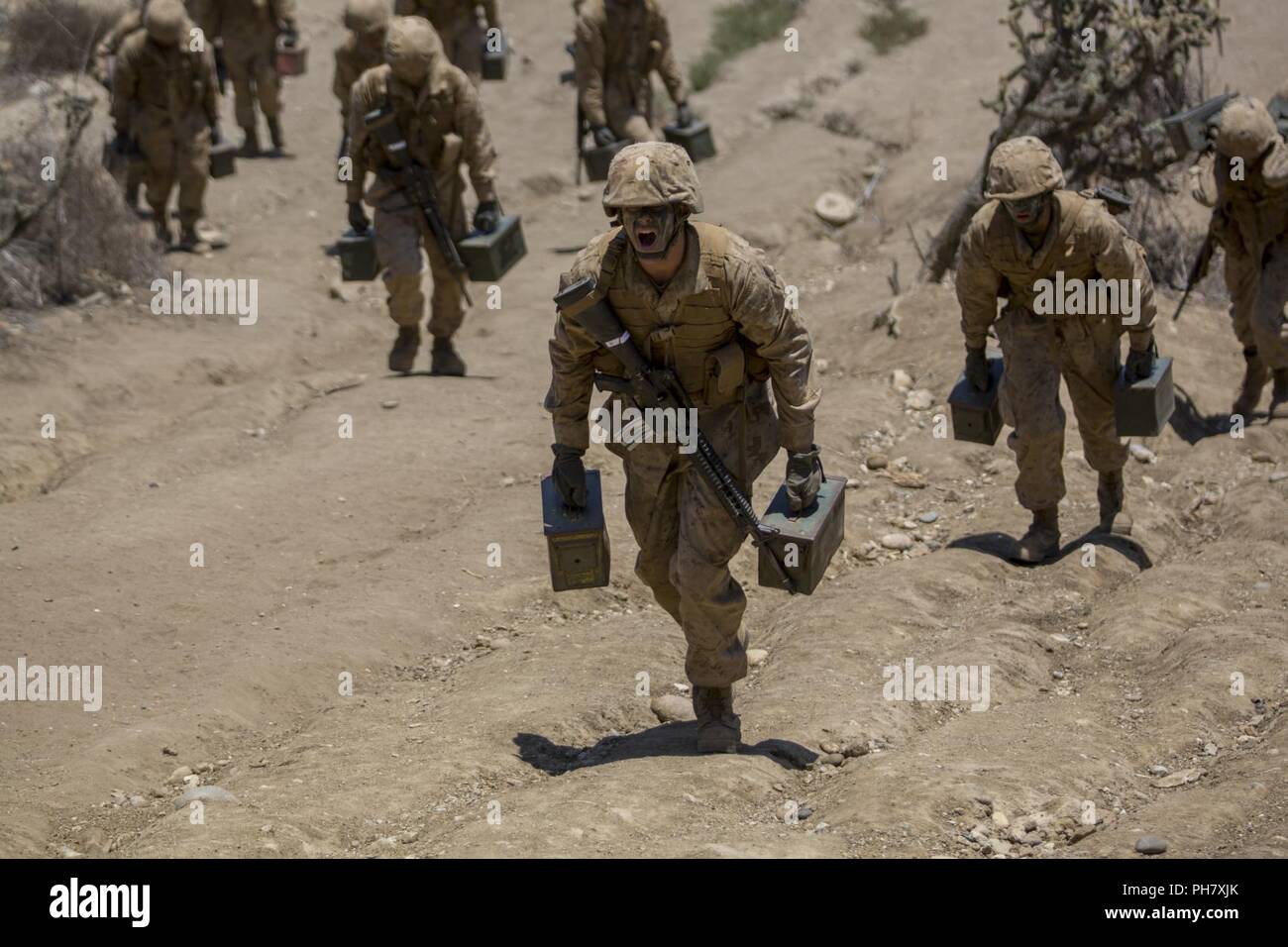 Recruits from Golf Company, 2nd Recruit Training Battalion, climb ...