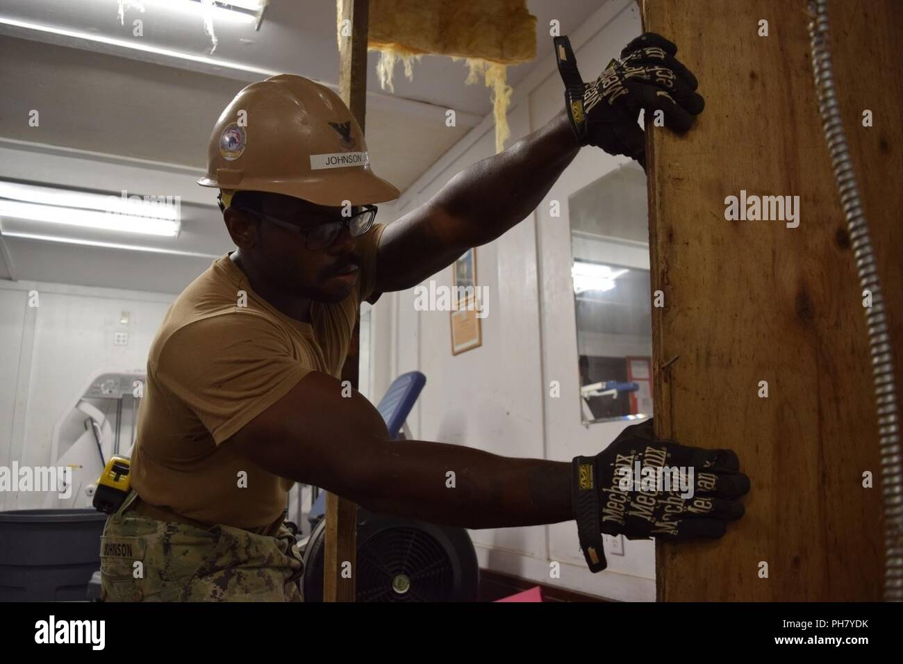 Chris loader hi-res stock photography and images - Alamy