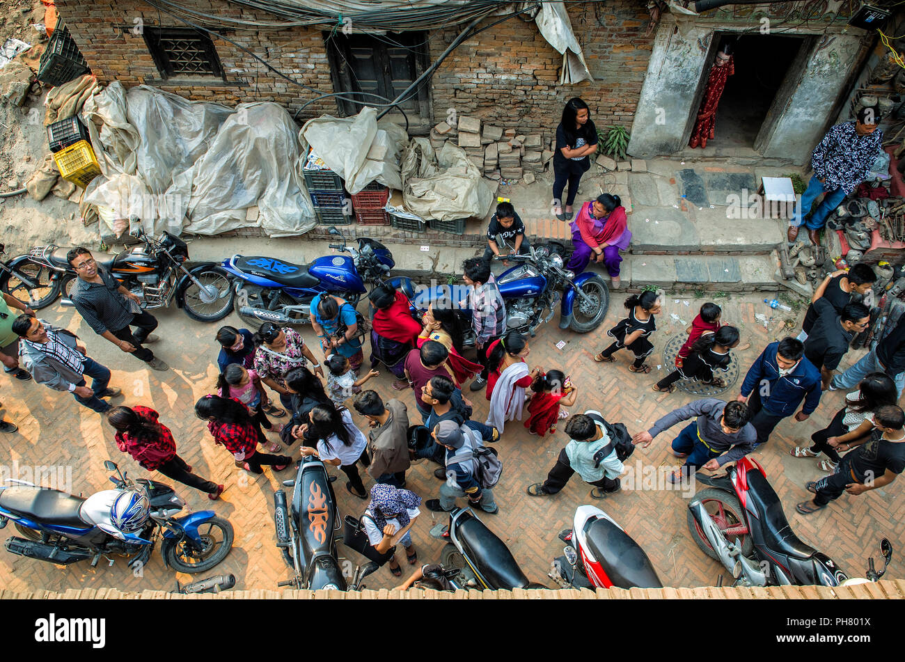 Busy city street scene kathmandu hi-res stock photography and images ...