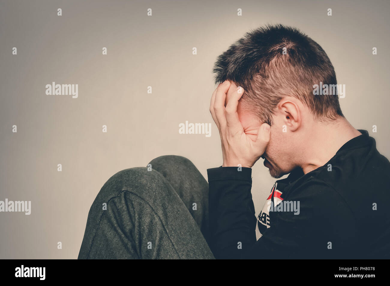 Cry weep tear tears hi-res stock photography and images - Alamy