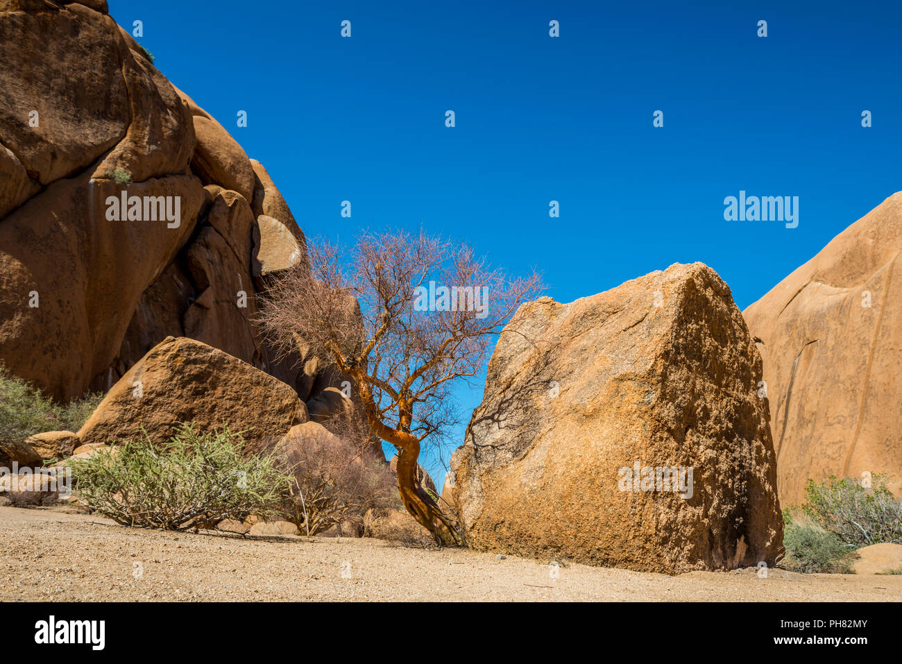 Landscape spitzkoppe namibia hi-res stock photography and images - Alamy