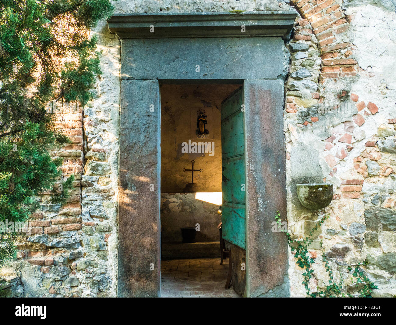 Chapel Font High Resolution Stock Photography and Images - Alamy