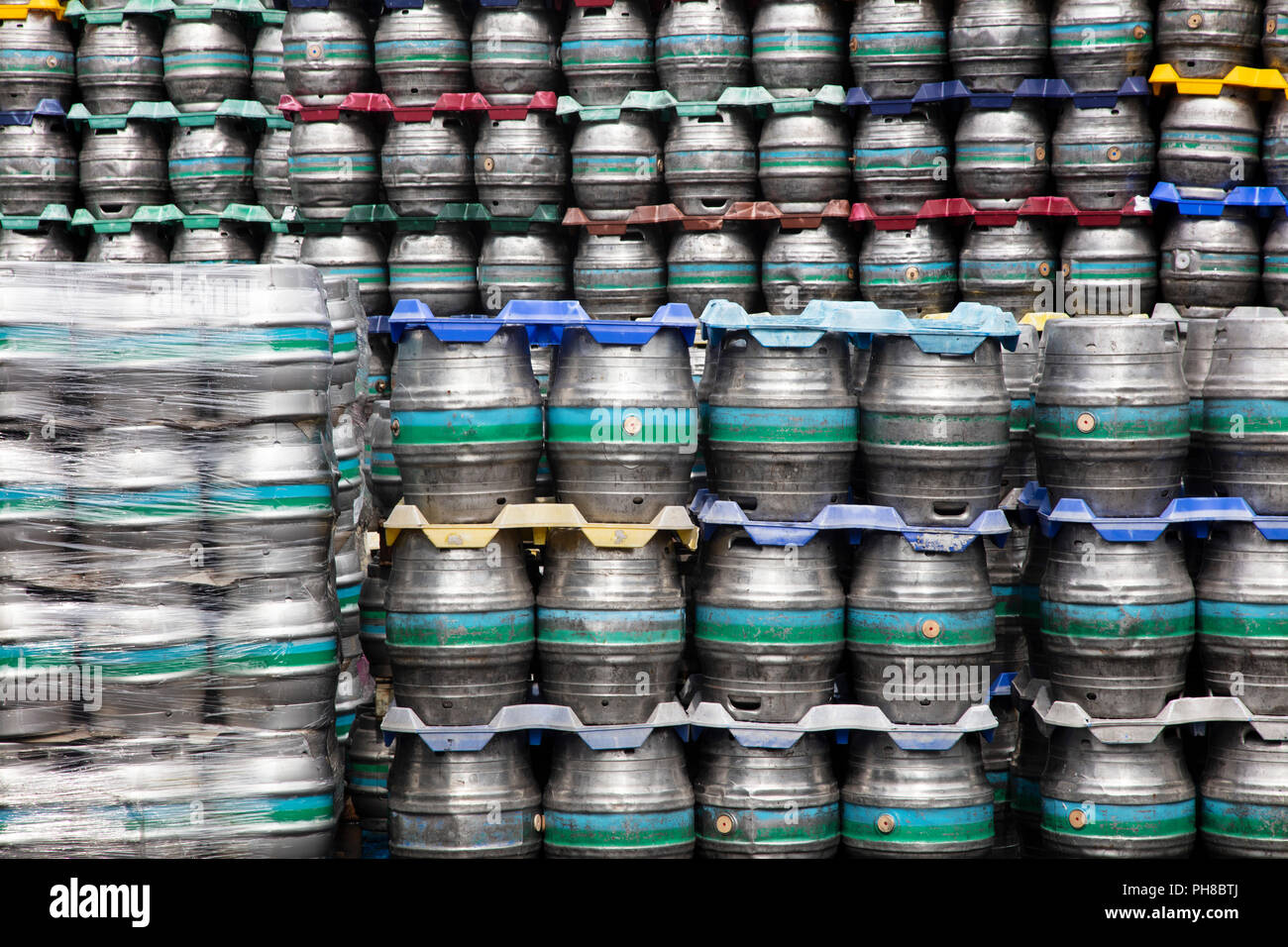 Alcohol distribution hi-res stock photography and images - Alamy