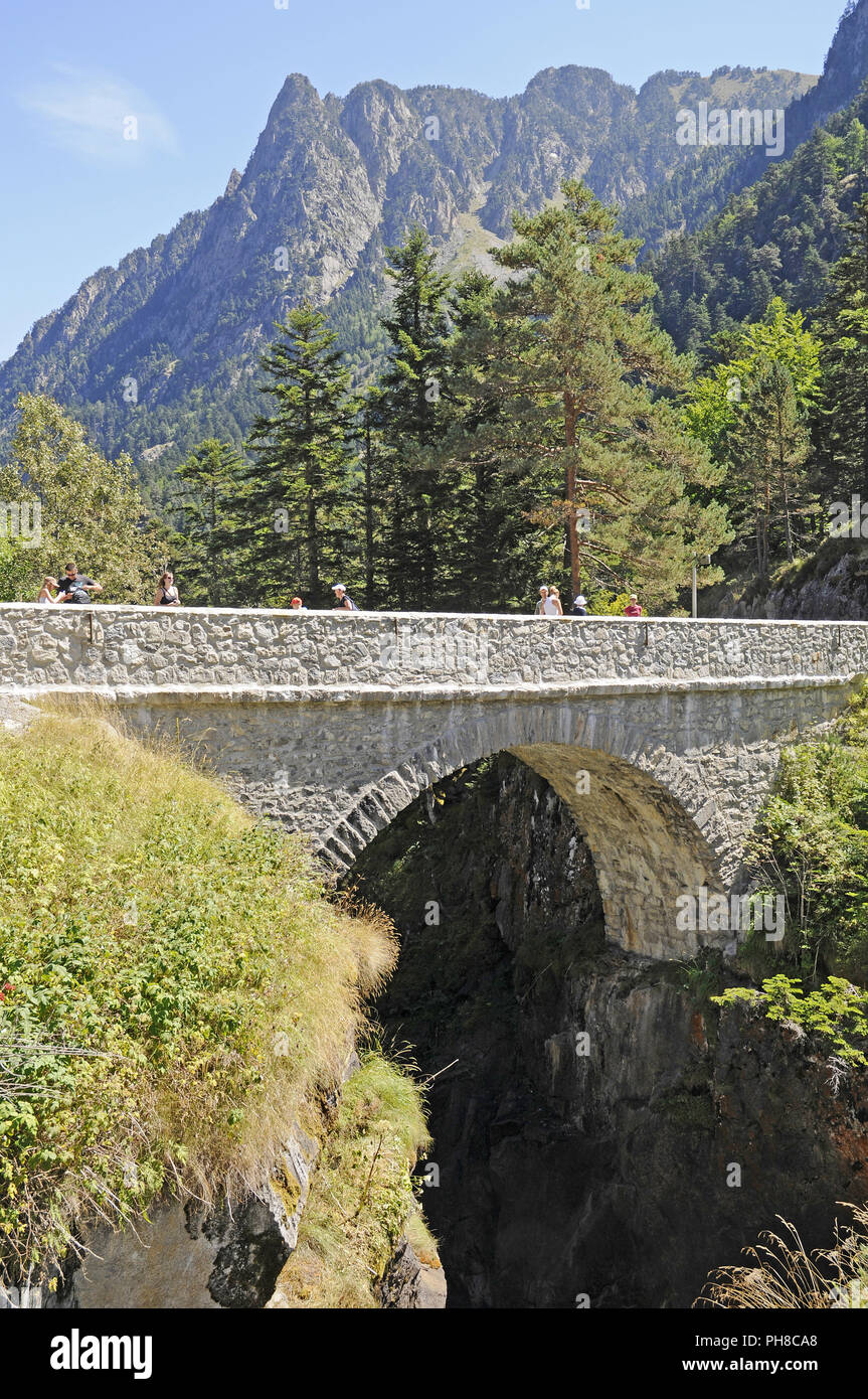 Spanish bridge hi-res stock photography and images - Alamy