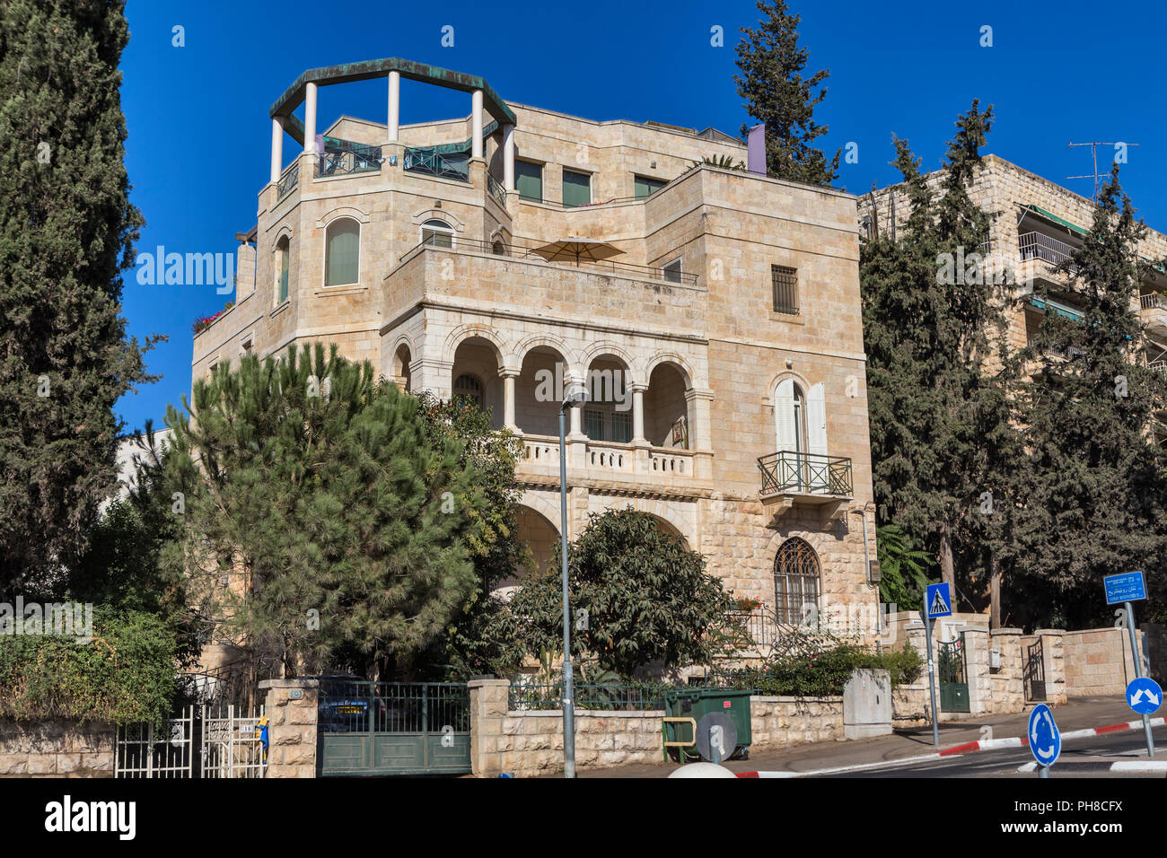 Modernist buildings, Rehavia, Jerusalem, Israel Stock Photo - Alamy