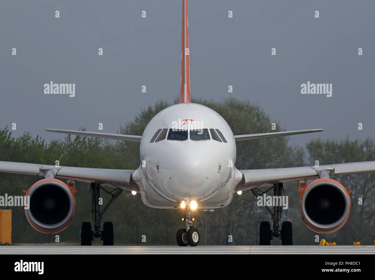 Airbus A319-111 der EasyJet Airline Stock Photo - Alamy
