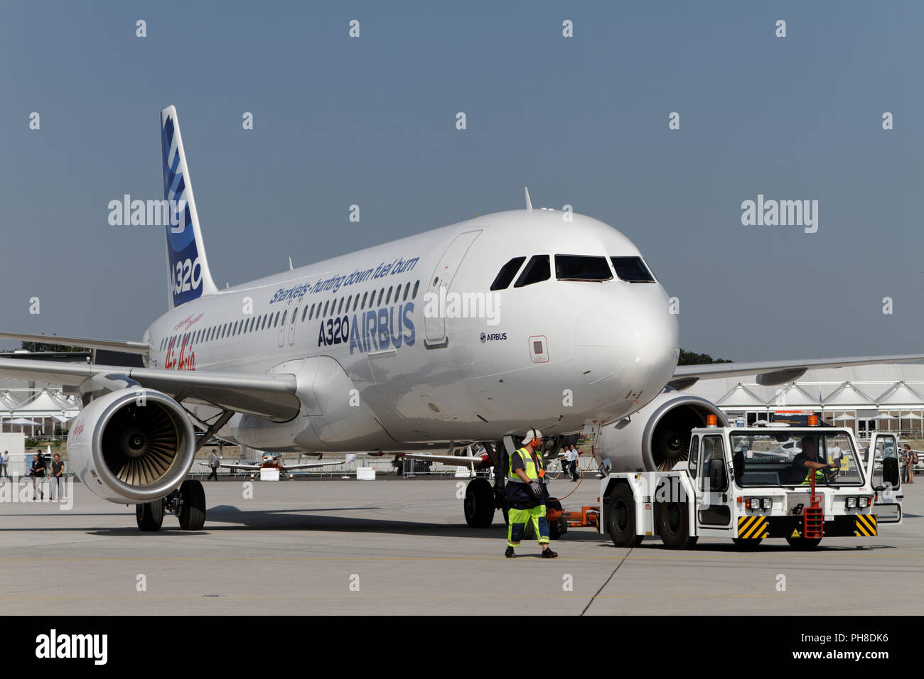 Airbus A 320 Stock Photo - Alamy