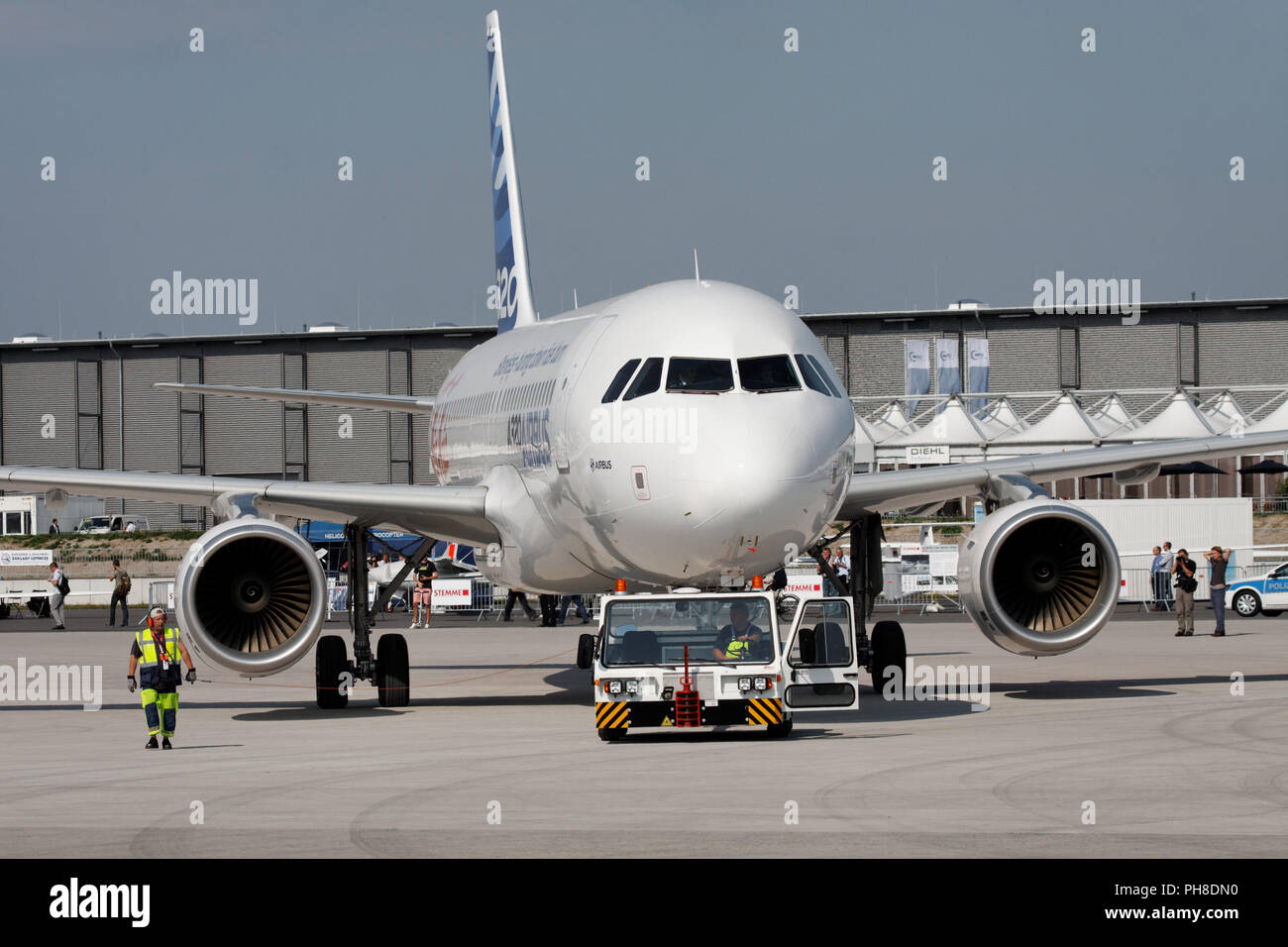 Airbus A 320 Stock Photo - Alamy