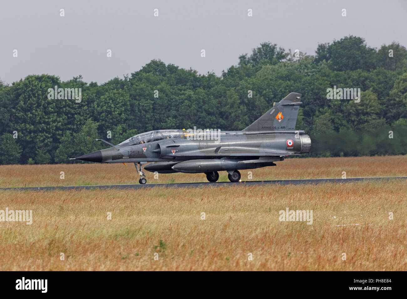 Mirage 2000 logo hi-res stock photography and images - Alamy