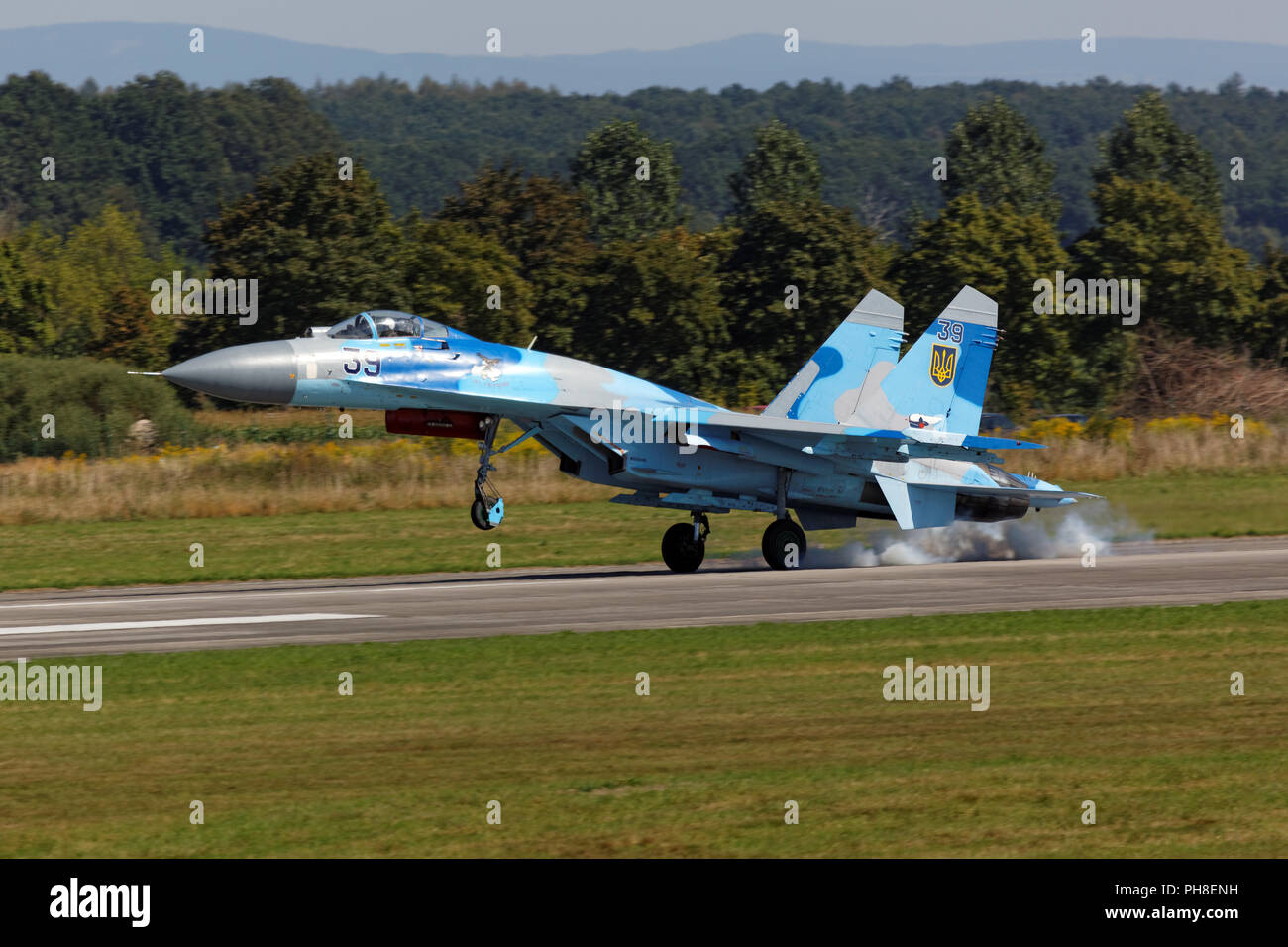 Su 27 High Resolution Stock Photography and Images - Alamy