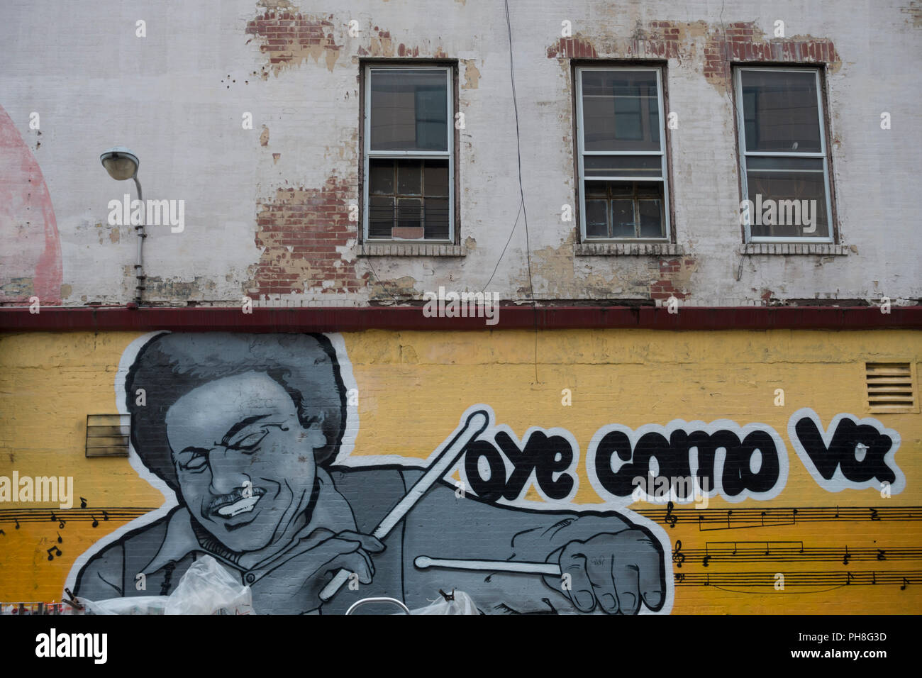 Usa new york harlem graffiti hi-res stock photography and images - Alamy