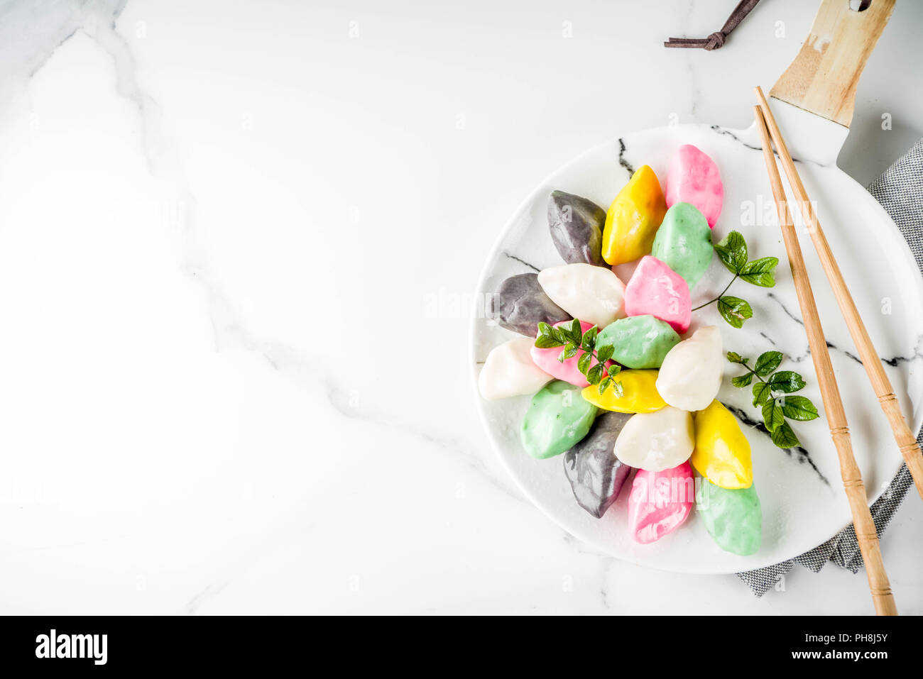 Traditional Chuseok day food, Korean Half-moon Shaped Rice Cake ...