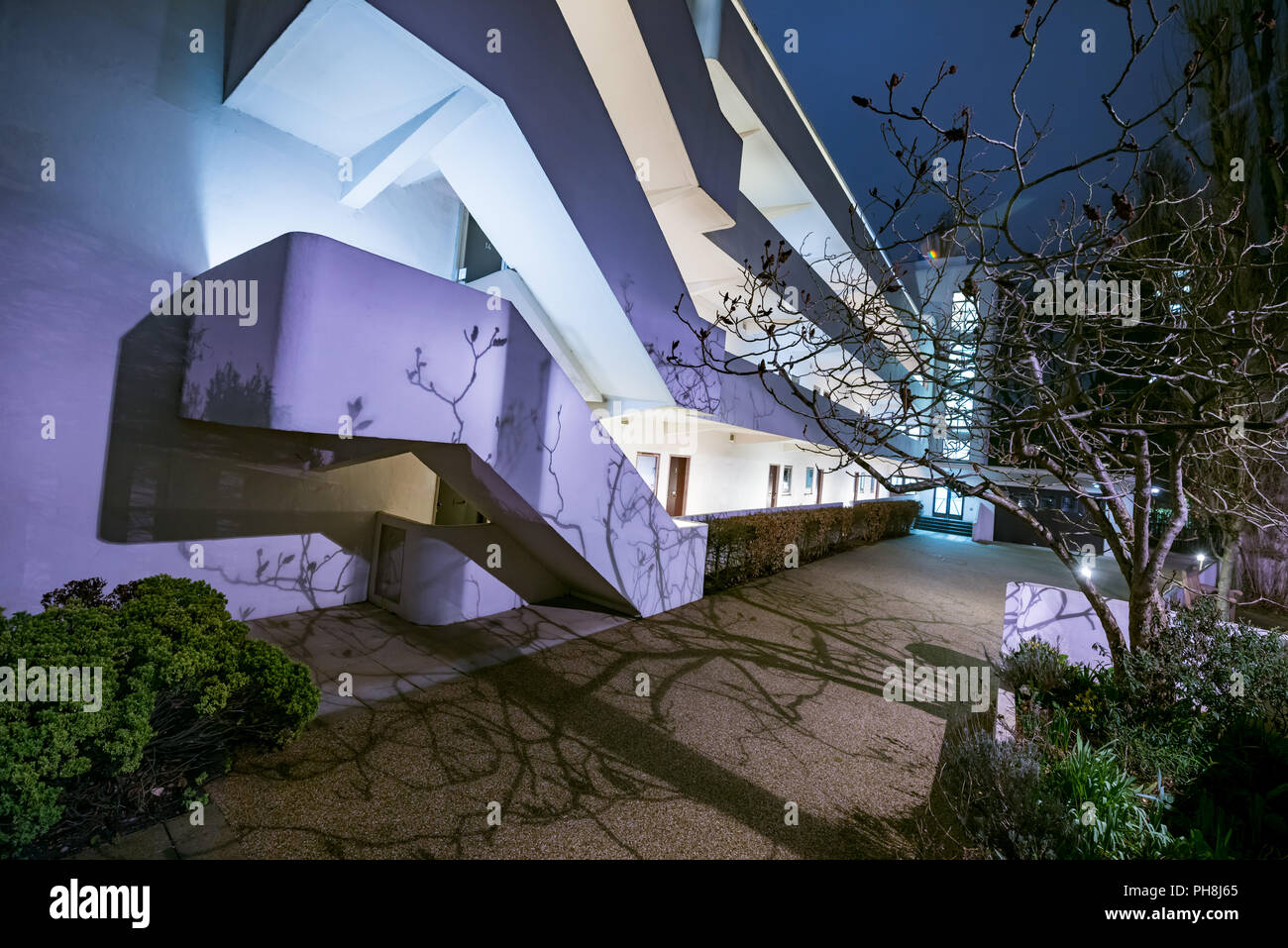 Isokon Building, Lawn Road Flats, London Stock Photo - Alamy