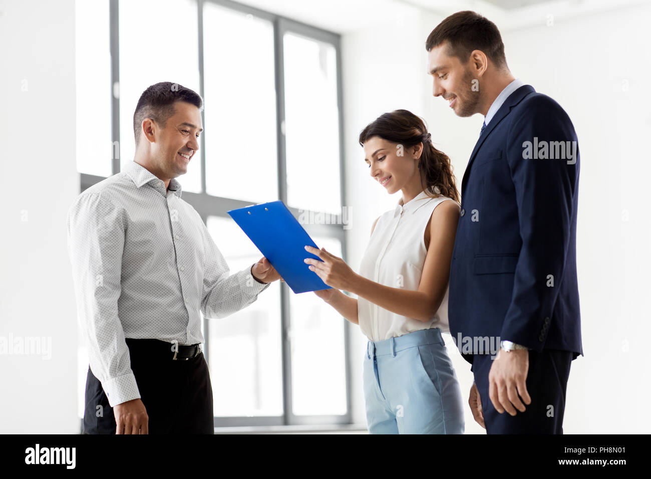 Contract file showing legal hi-res stock photography and images - Alamy