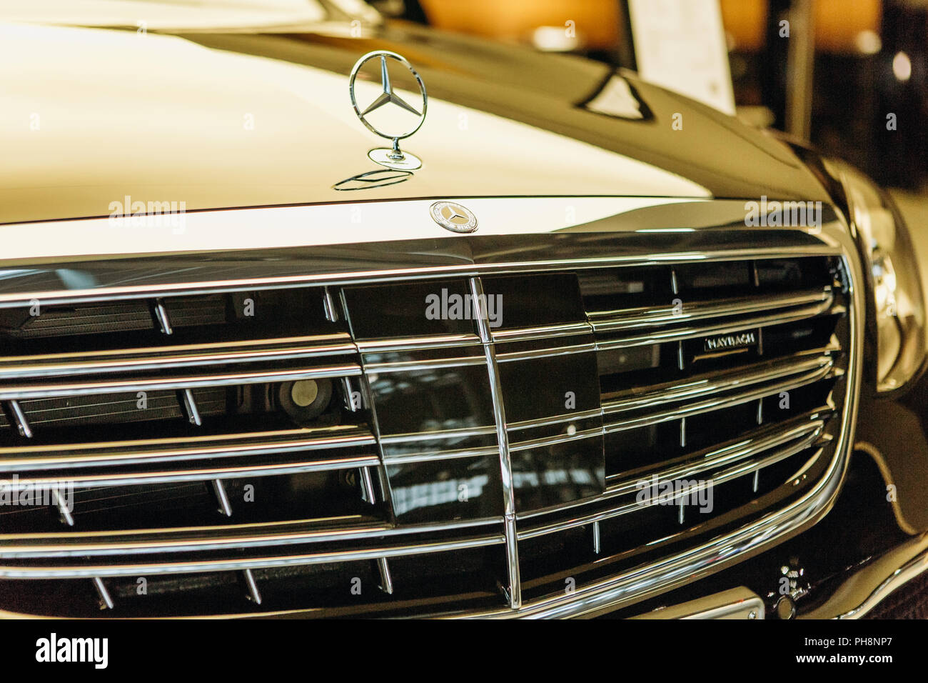 Showroom Car Exterior Mercedes Benz High Resolution Stock Photography ...