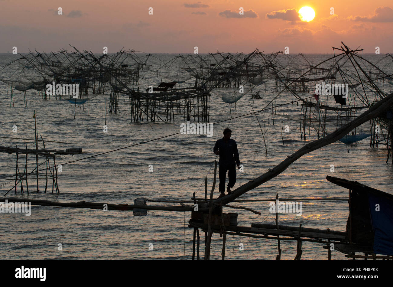 Lever nets hi-res stock photography and images - Alamy