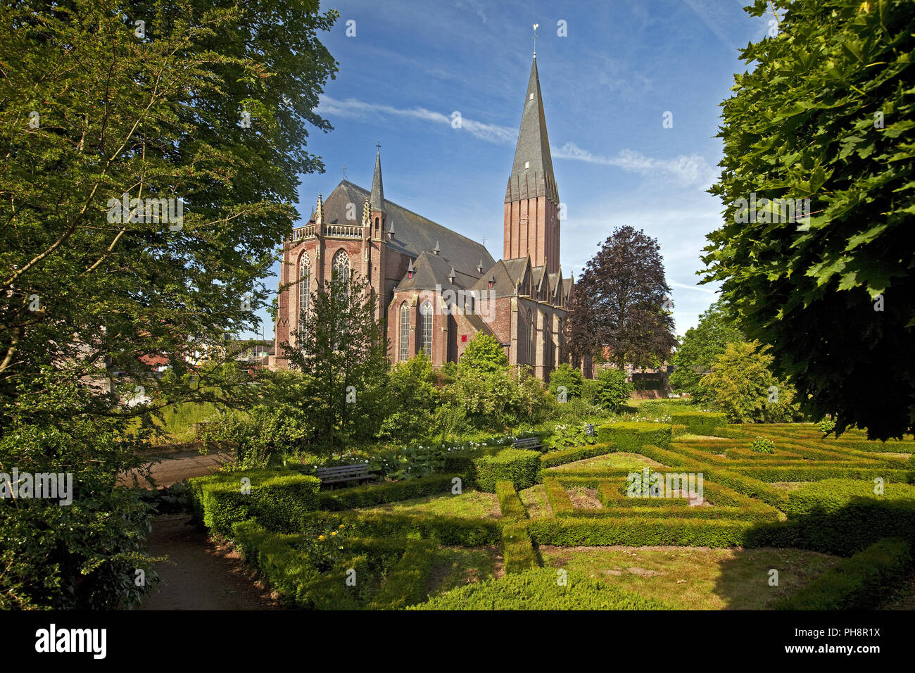 Santa Maria Magdalena Church, Goch, Germany Stock Photo - Alamy