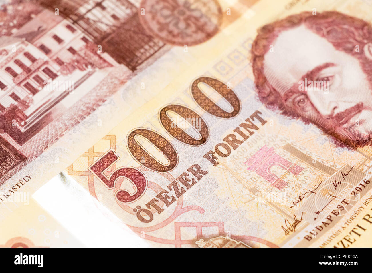 Hungarian bank note 1000 hi-res stock photography and images - Alamy