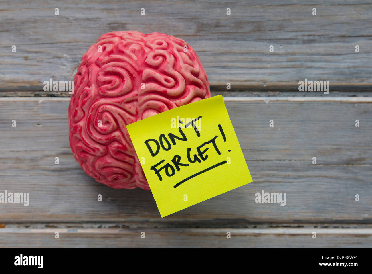 Dont forget label sign hi-res stock photography and images - Alamy