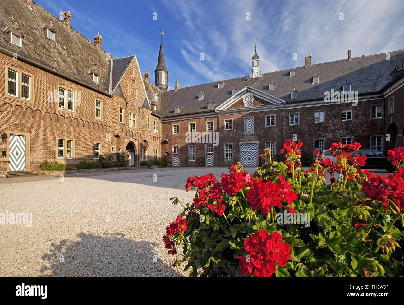 Schloss Wissen, moated castle, Weeze, Germany Stock Photo - Alamy