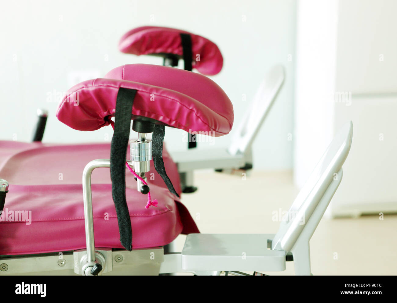 Gynecological chair in gynecological room Stock Photo - Alamy