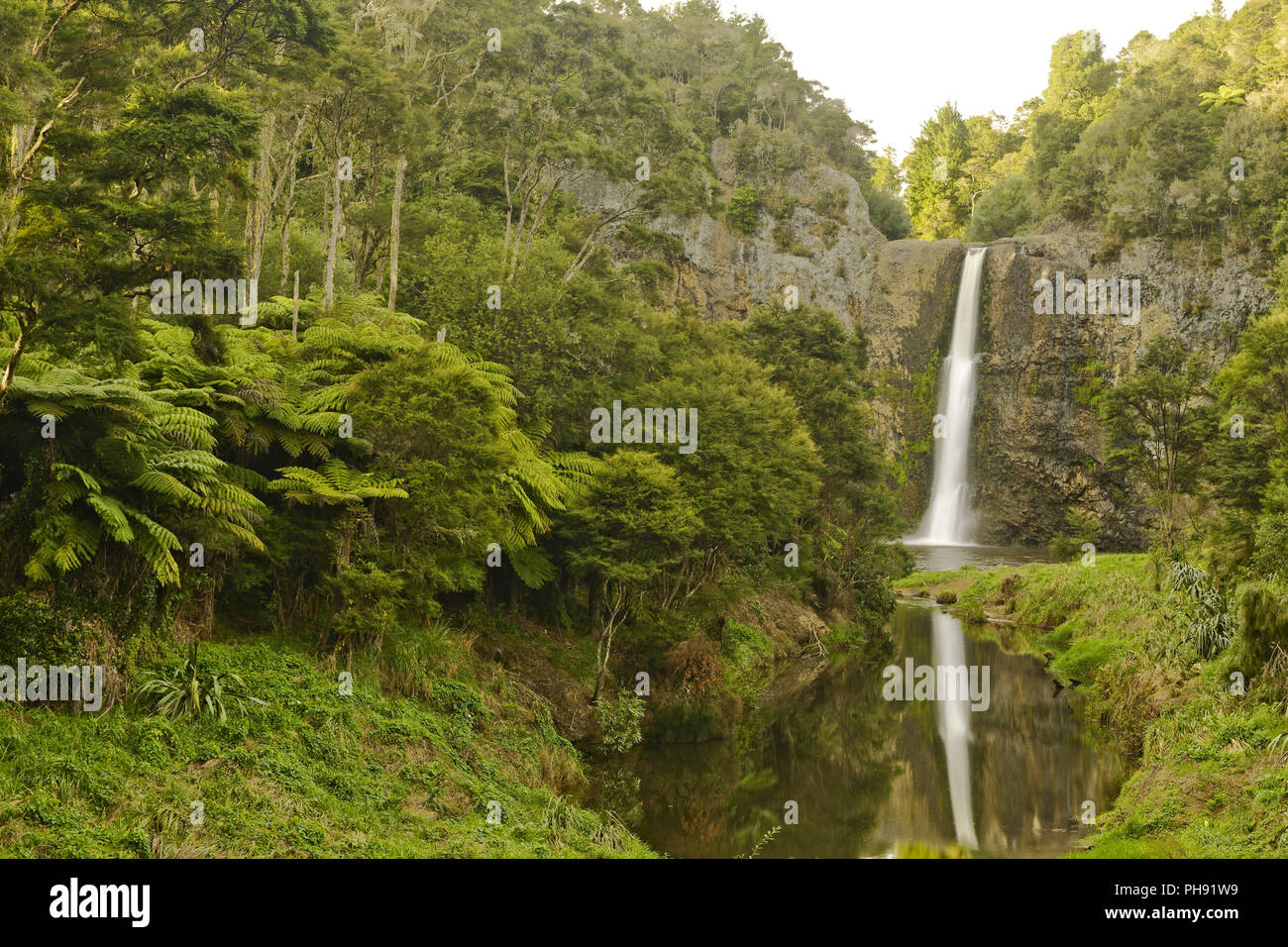 Hunua falls hi-res stock photography and images - Alamy