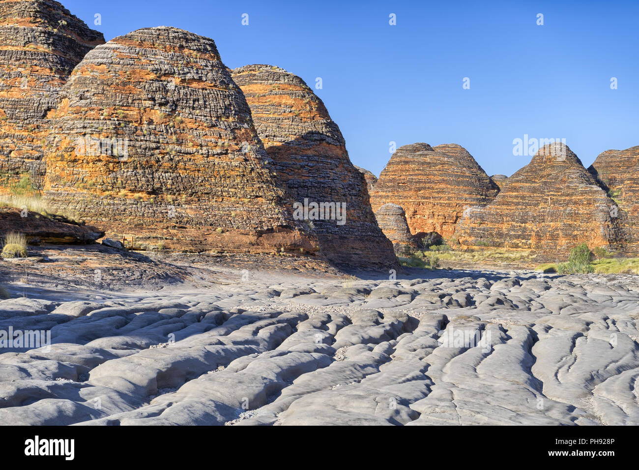 Dry riverbed australia hi-res stock photography and images - Alamy