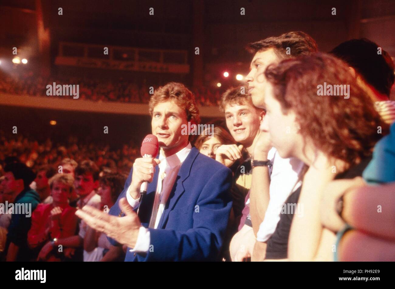 Peter Illmann und Fans auf der Bühne von "P.I.T." ( Peter Illmann Treff ...