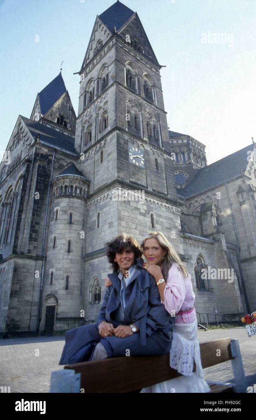 Thomas Anders, Sänger der Band "Modern Talking" mit Freundin Nora ...