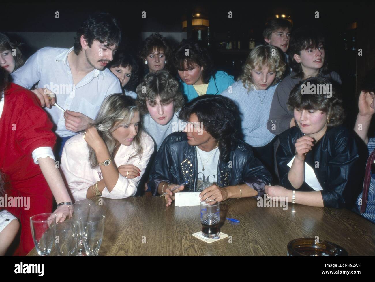 Thomas Anders, Sänger der Band "Modern Talking" mit Freundin Nora ...