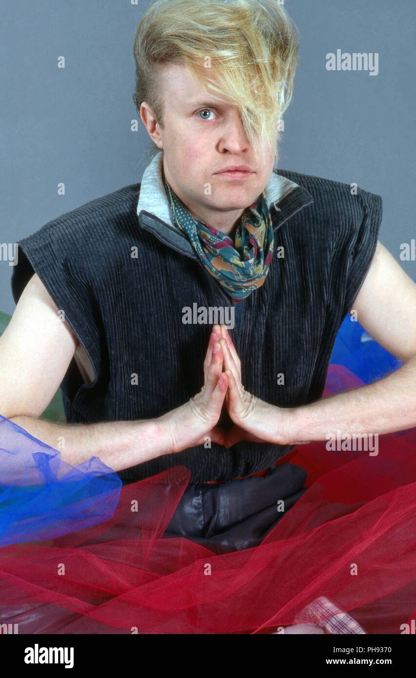 Flock of seagulls band hi-res stock photography and images - Alamy