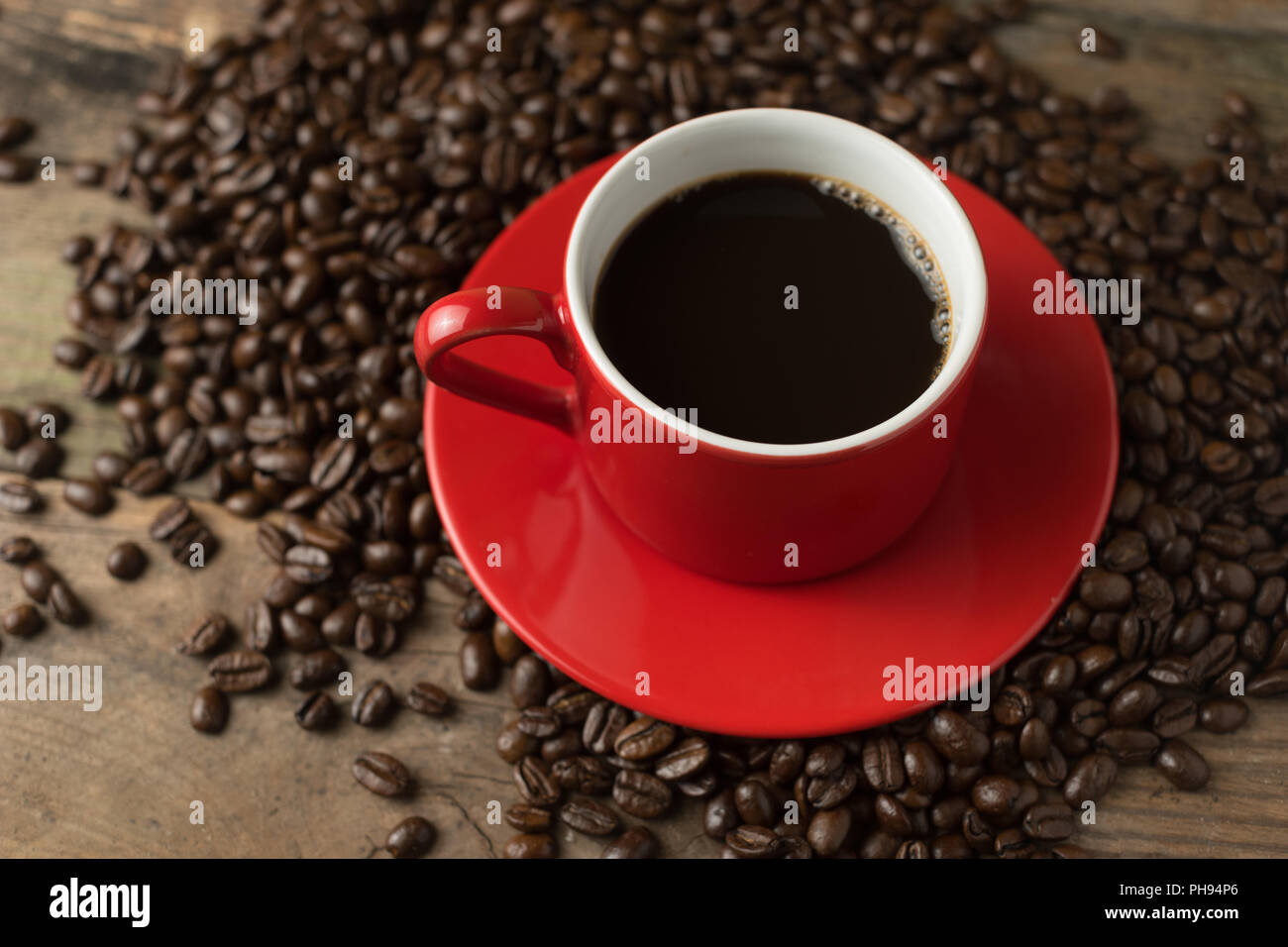 Red cup coffee hi-res stock photography and images - Alamy