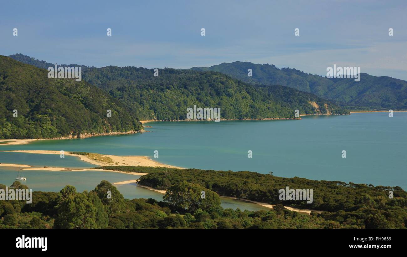 Awaroa Inlet, bay in the Abel Tasman National Park Stock Photo - Alamy