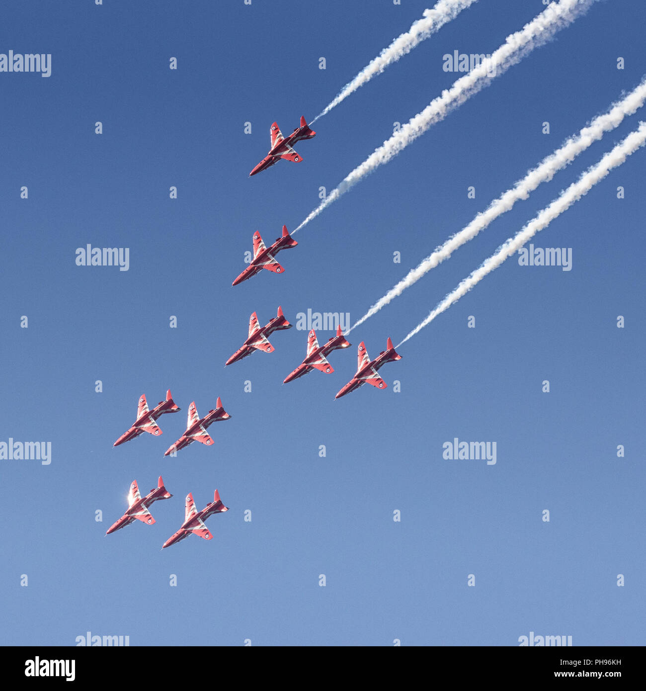Red arrows aerobatic team close up hi-res stock photography and images ...