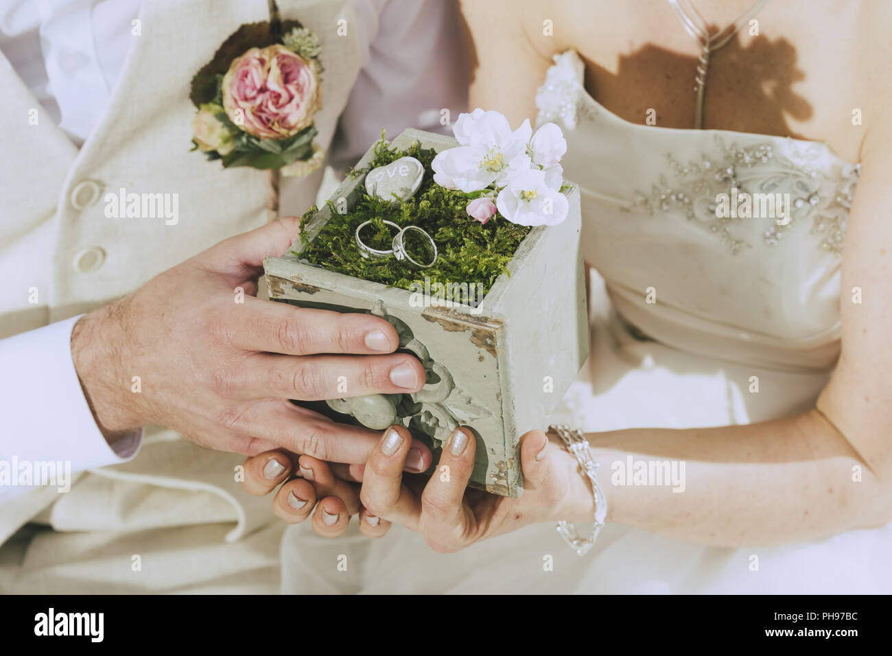 Garden Wedding Rings Stock Photo - Alamy