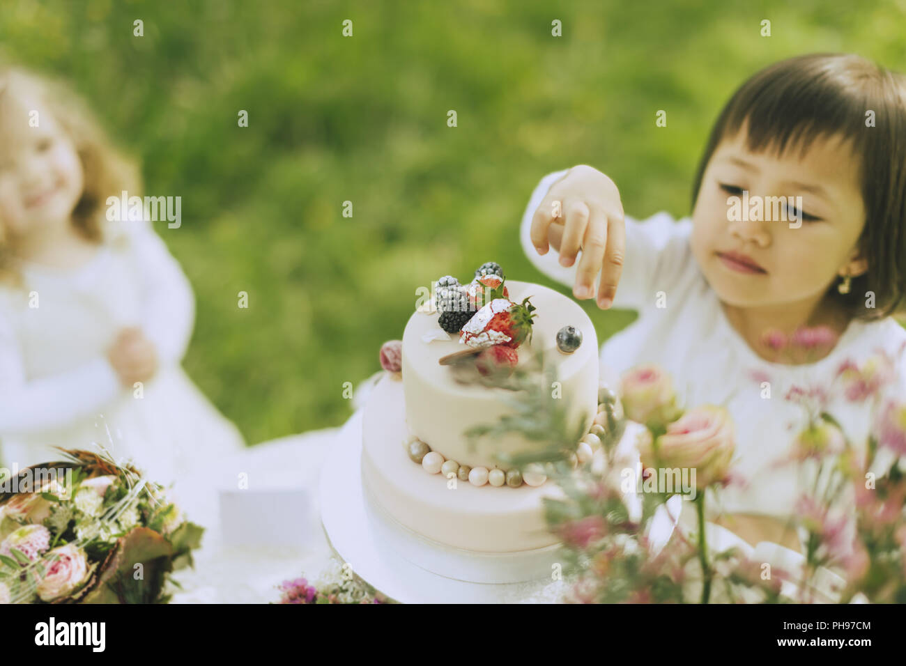 wedding cake nibble cake Stock Photo - Alamy