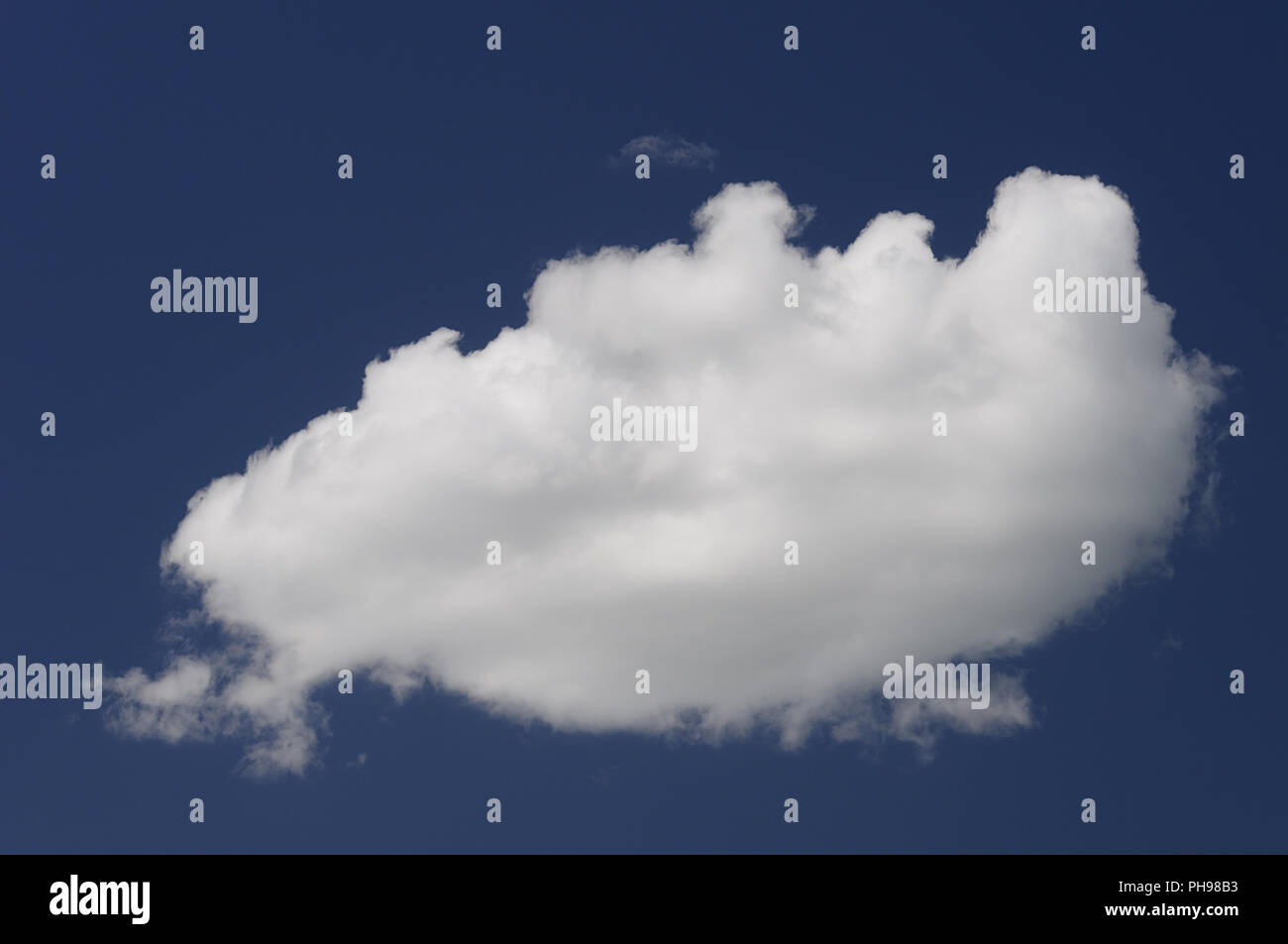 Fluffy cloud hi-res stock photography and images - Alamy
