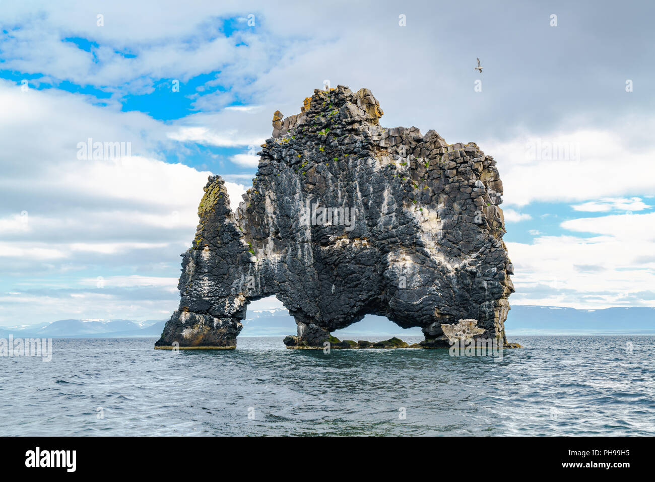 Giant rock formation hi-res stock photography and images - Alamy