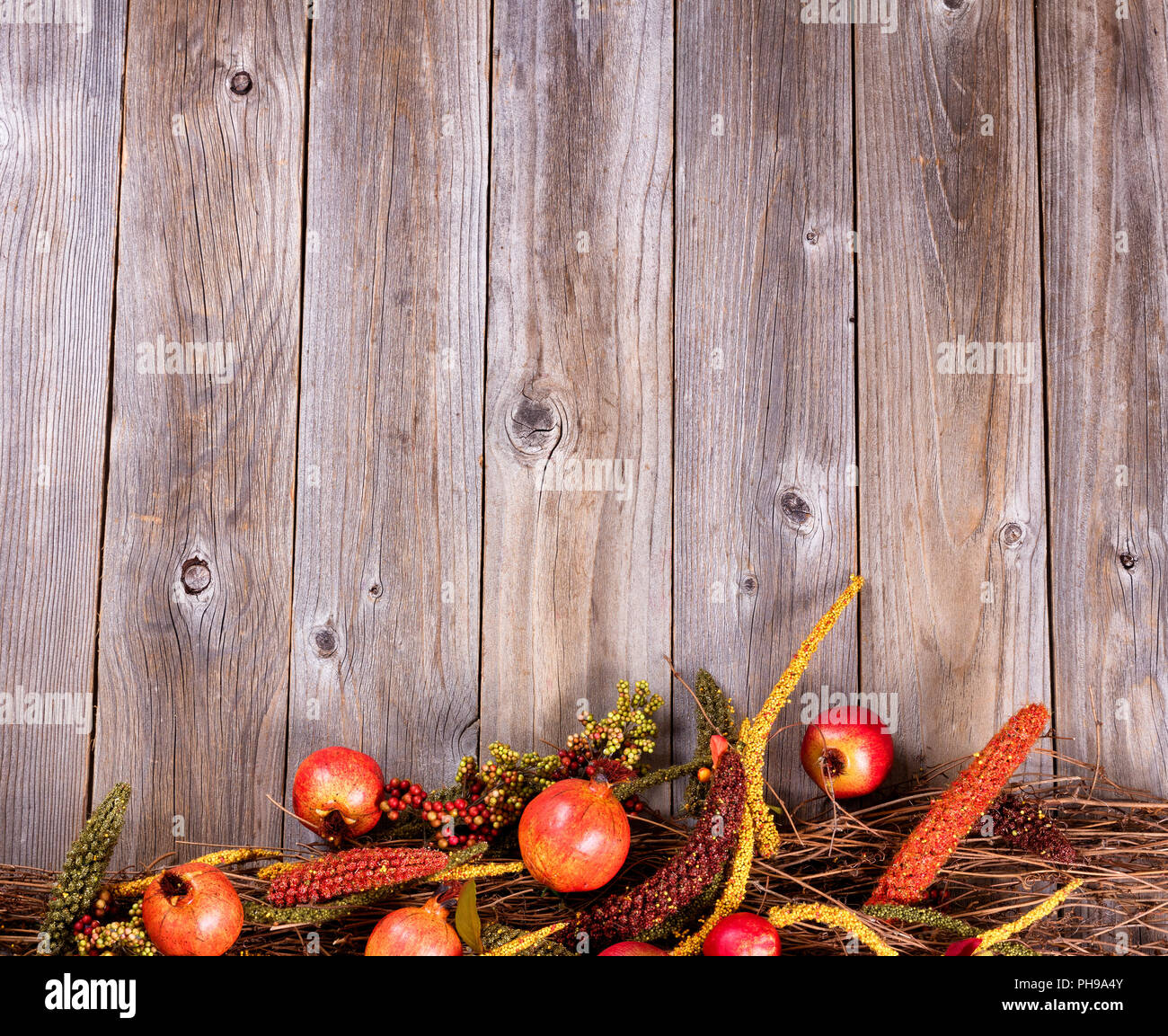 Bottom border hi-res stock photography and images - Alamy