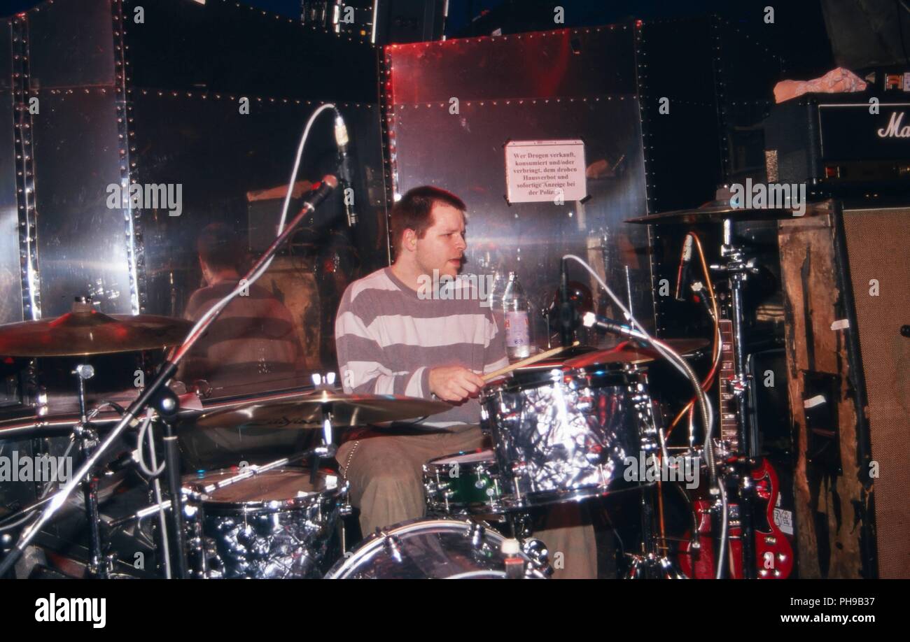 Weezer 1995 hi-res stock photography and images - Alamy