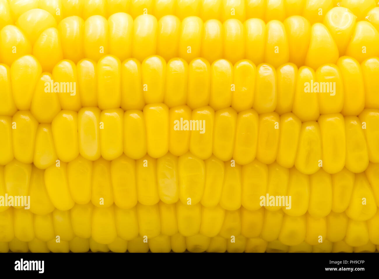 Yellow sweet corn kernels hi-res stock photography and images - Alamy