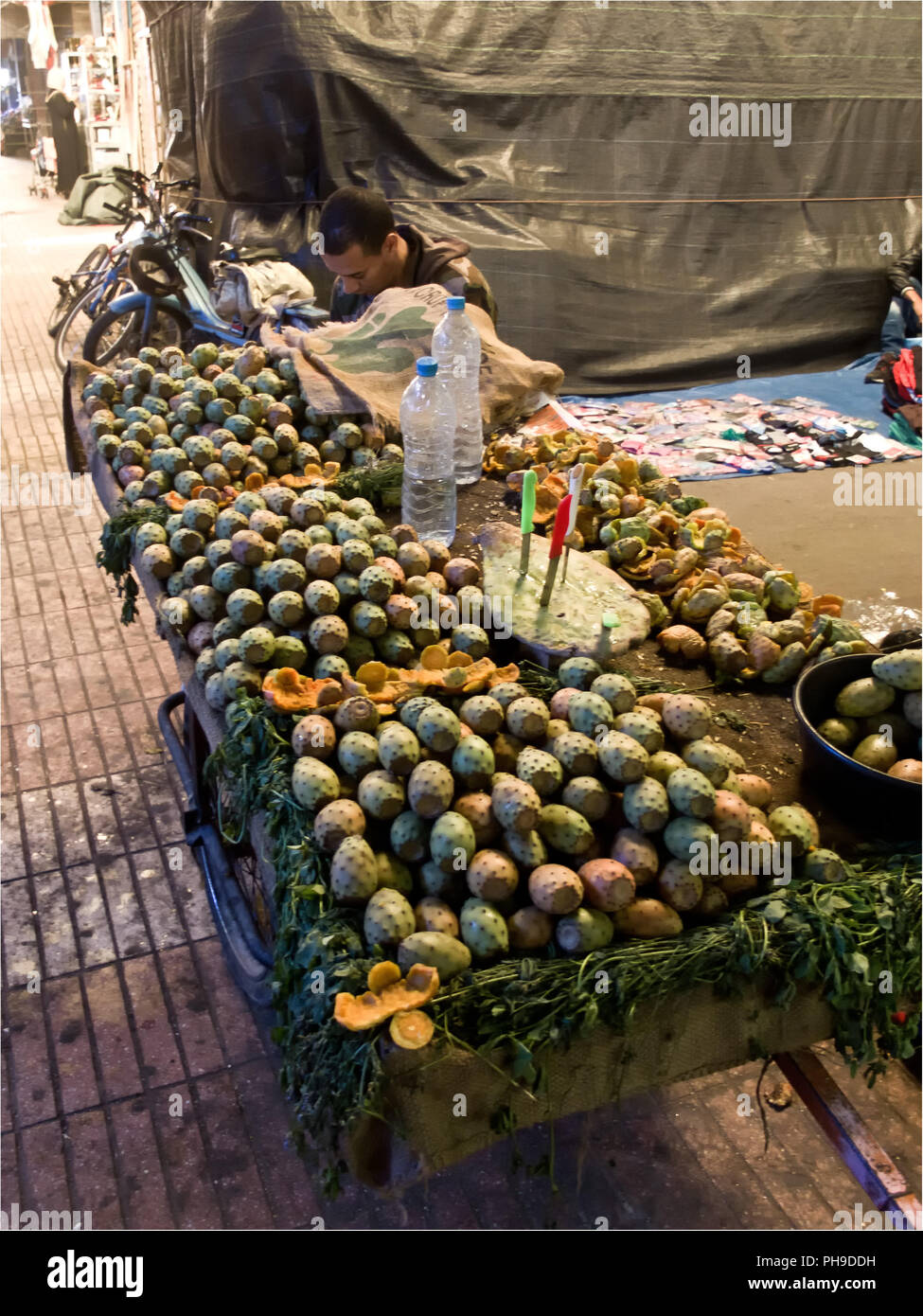 Agadir souk market hi-res stock photography and images - Alamy
