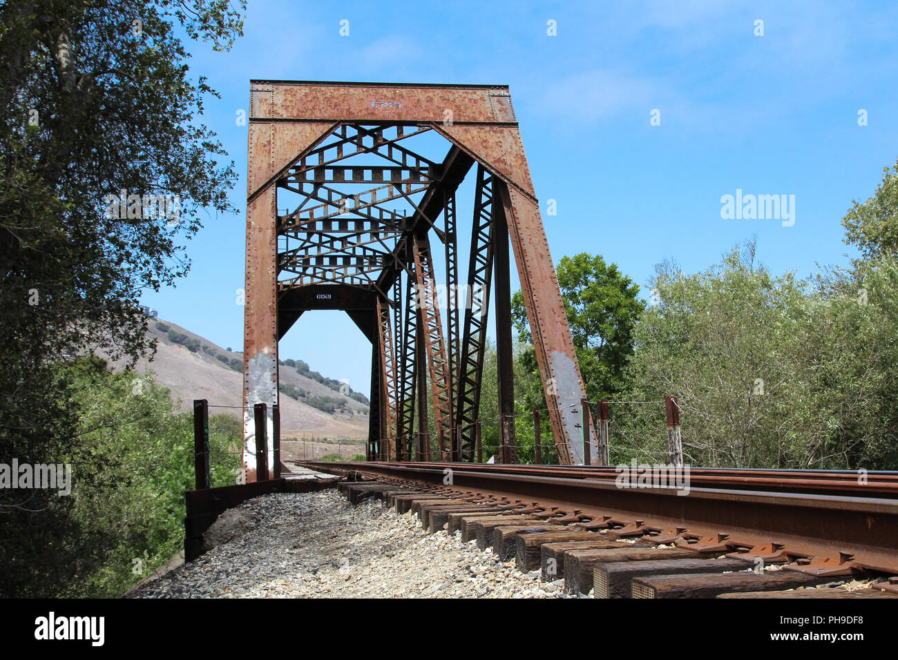 American railroad bridge hi-res stock photography and images - Alamy