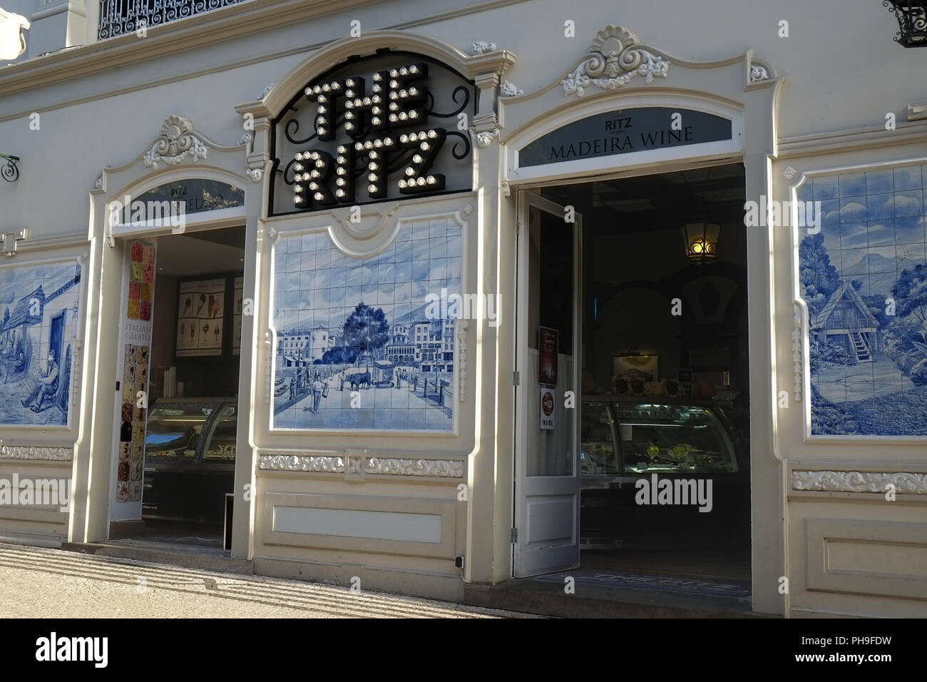 The ritz restaurant madeira hi-res stock photography and images - Alamy