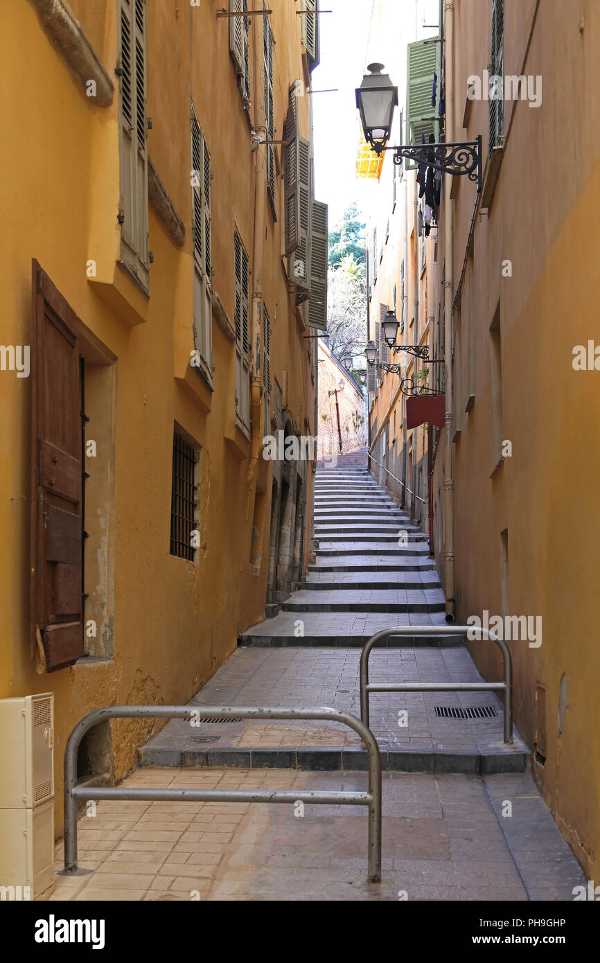 Streets that are only stairs hi-res stock photography and images - Alamy