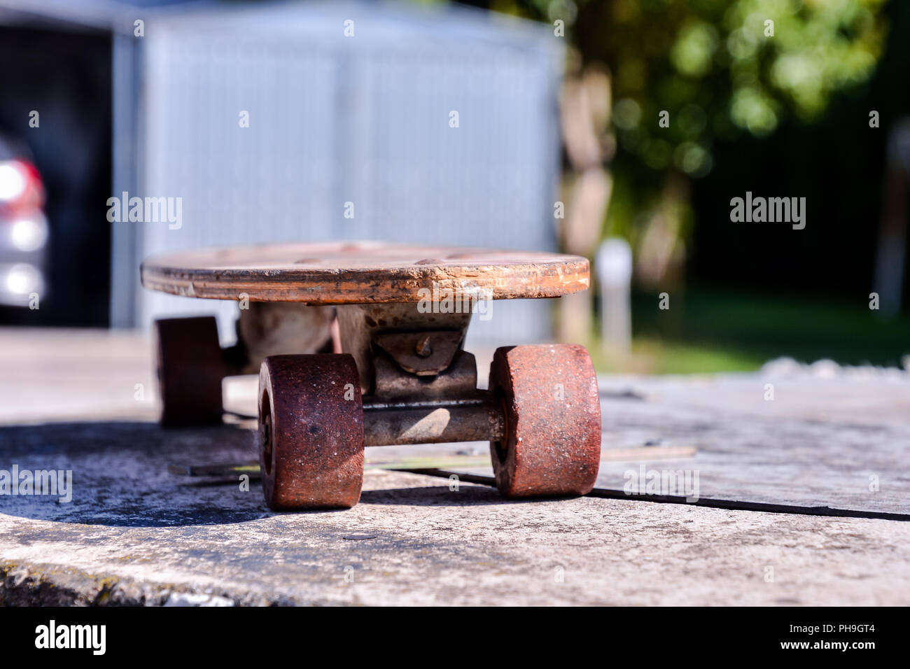 Wooden 70's skate board skateboard Stock Photo - Alamy