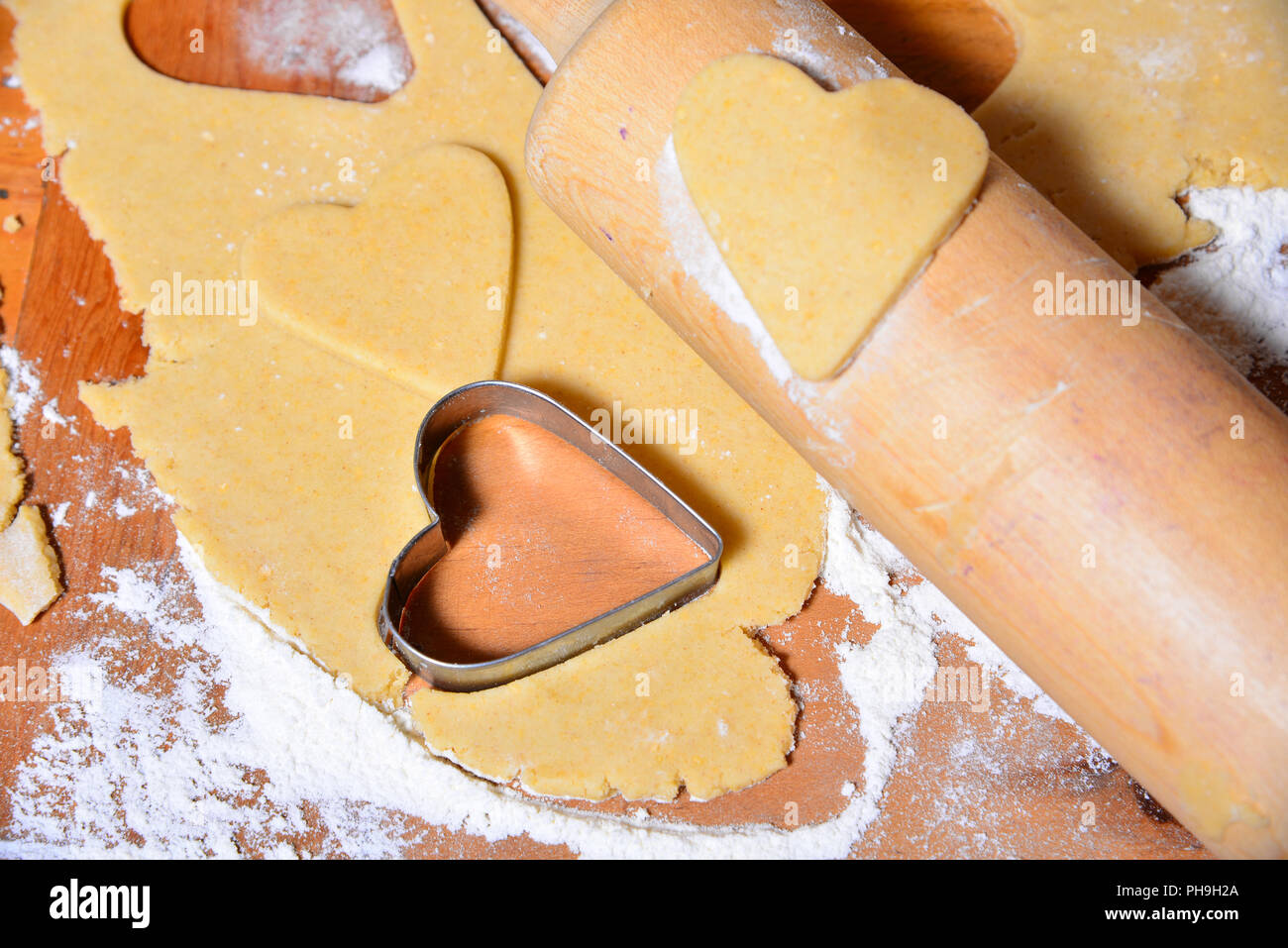 Flour heart hi-res stock photography and images - Alamy