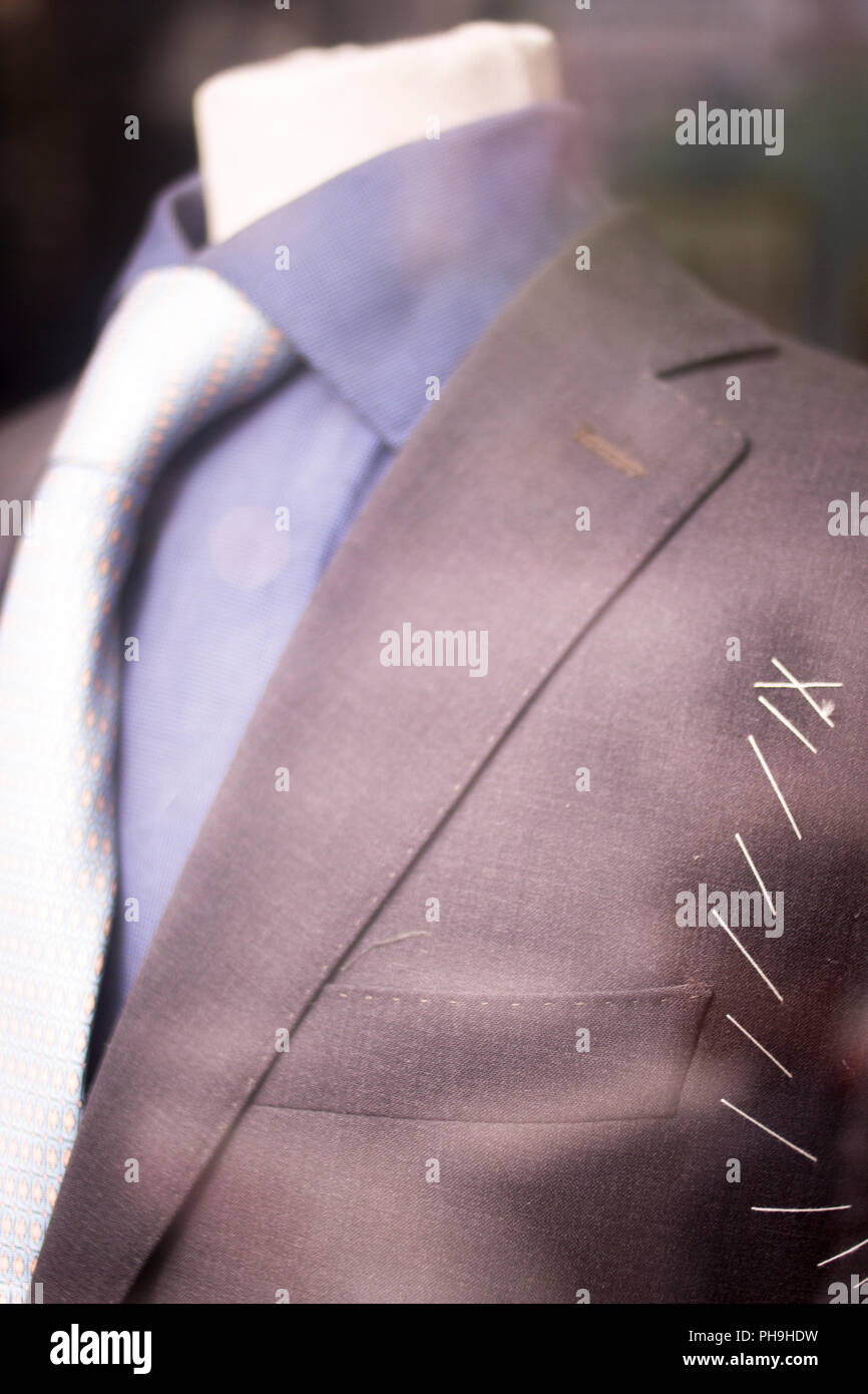 Tailors dummy jacket hi-res stock photography and images - Alamy